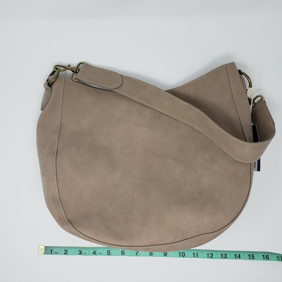 Universal Thread | Bags | Universal Threads Goods Co Taupe Hobo Purse ...